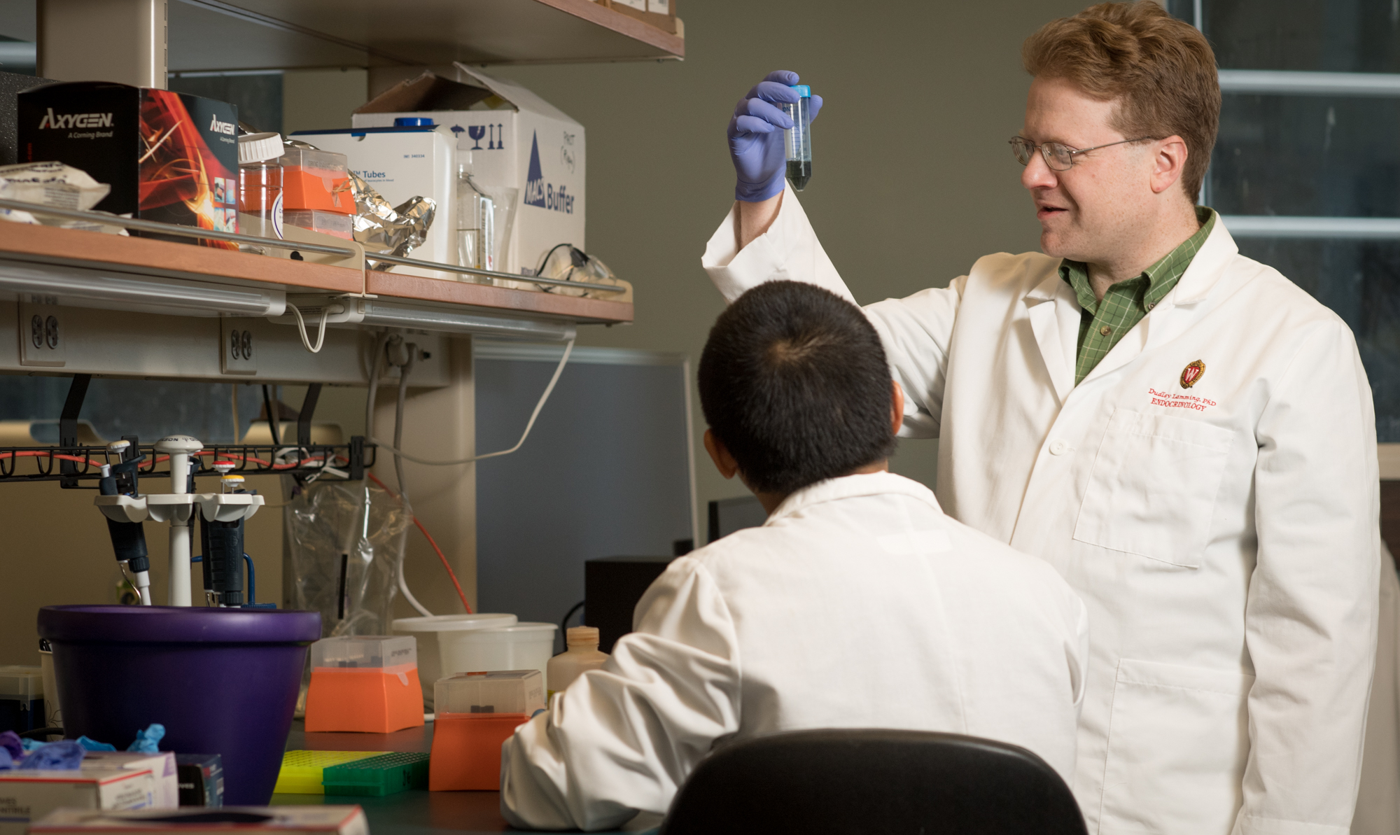 Dr. Dudley Lamming receives endocrinology research award | Department ...