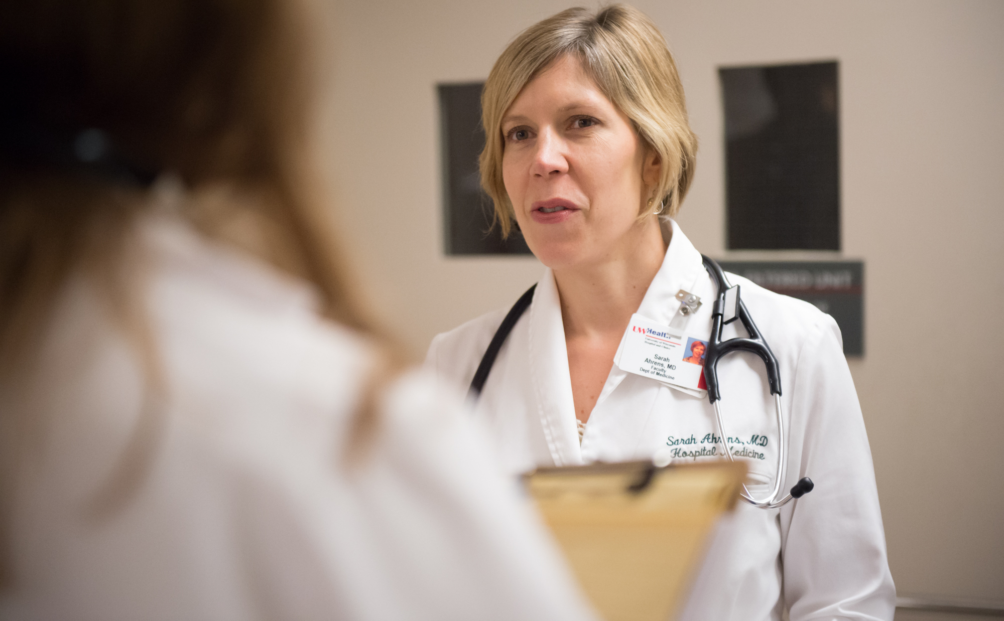 Dr. Sarah Ahrens inducted into Gold Humanism Honor Society, receives ...